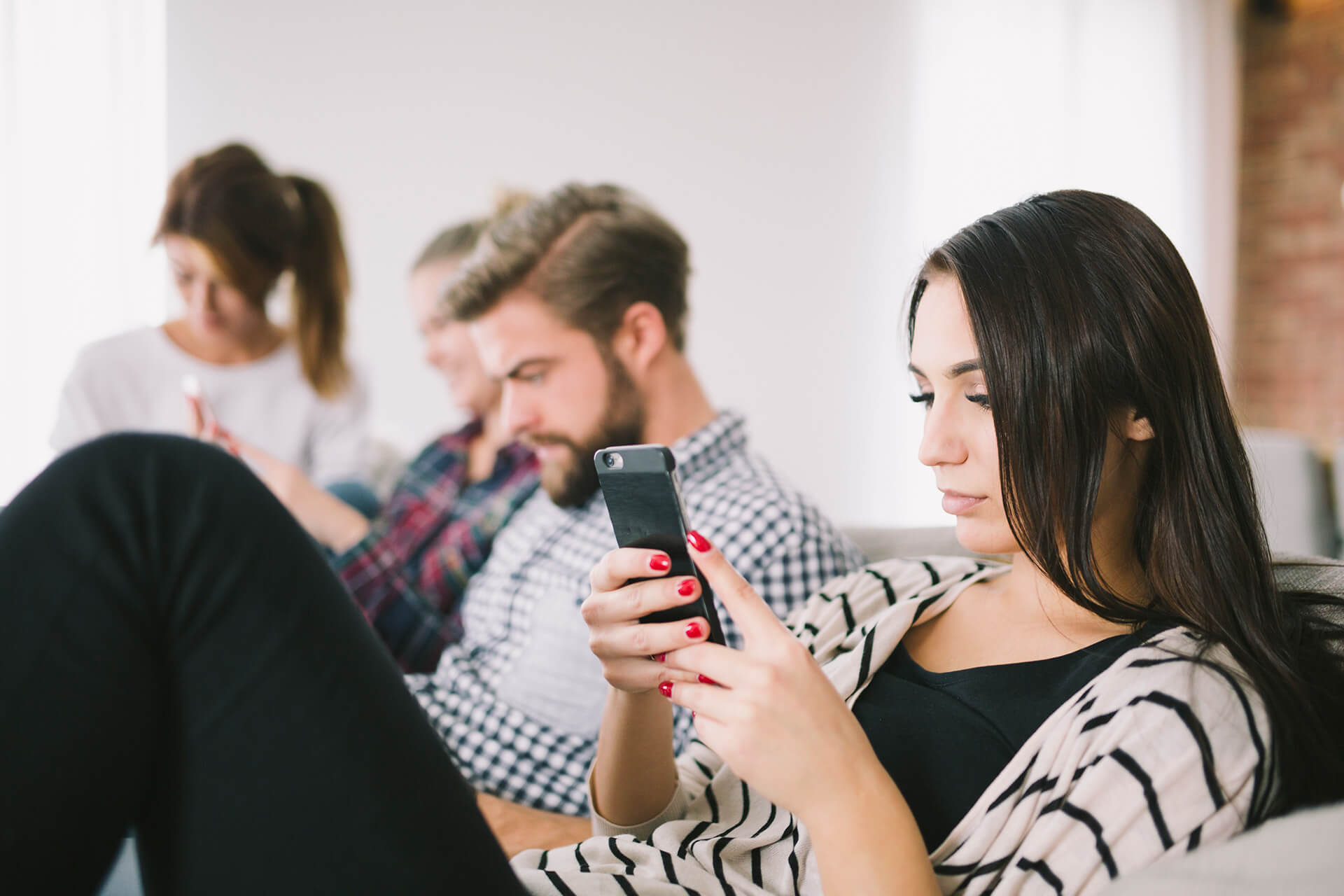 Tratamiento de Adicción al Móvil | Grupo Neros